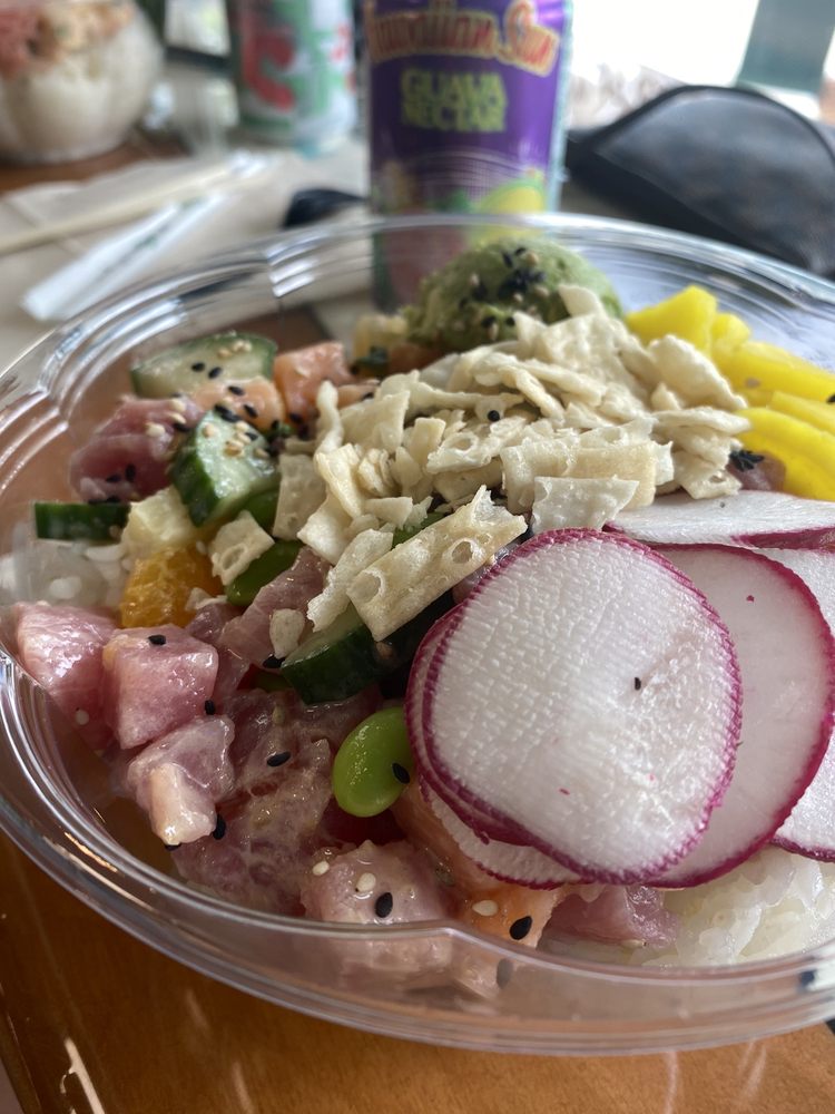 POKEMOTO - 26 S County Commons Way, Narragansett, Rhode Island - Poke ...