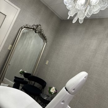 LOOK LAB MED SPA - Updated December 2025 - 24 Photos & 15 Reviews ...