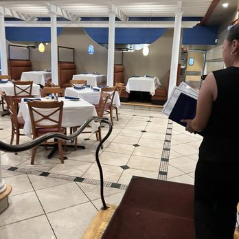 DEMETRI’S GREEK RESTAURANT - Updated January 2026 - 299 Photos & 304 ...