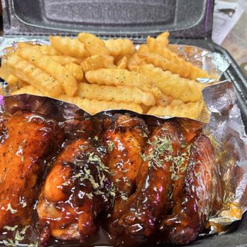 VALLEY WINGS DALLAS - Updated December 2025 - 123 Photos & 98 Reviews ...