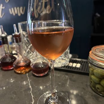 APÉRO - Updated December 2025 - 331 Photos & 136 Reviews - 2622 P St NW ...