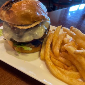 SWAMPERS BAR & GRILLE - Updated May 2024 - 78 Photos & 63 Reviews - 10 ...