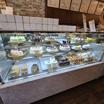 HONU BAKERY - Updated April 2025 - 1363 Photos & 332 Reviews - 1620 N ...