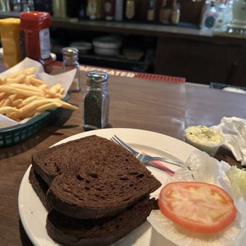 HACKNEY’S ON HARMS - Updated December 2025 - 220 Photos & 319 Reviews ...