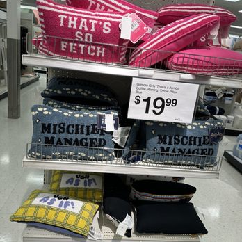 TARGET - Updated December 2025 - 74 Photos & 41 Reviews - 1940 Pavillon ...