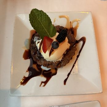 800 MAPLE - Updated October 2025 - 231 Photos & 222 Reviews - 800 Maple ...