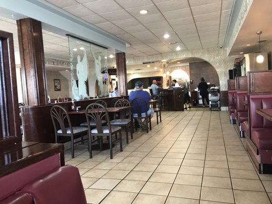 DEMETRI’S ON THE LAKE - Updated May 2025 - 30 Photos & 79 Reviews - 6 ...