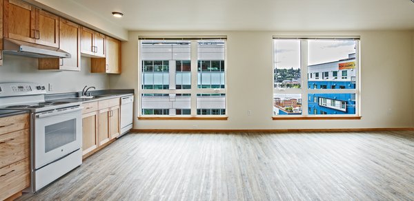 BELLWETHER HOUSING - 19 Photos & 16 Reviews - 433 Minor Ave N, Seattle ...
