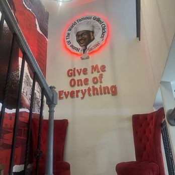 MR EVERYTHING CAFE - Updated January 2026 - 261 Photos & 312 Reviews ...