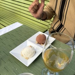 METRO BIS - Updated November 2025 - 200 Photos - 139 Reviews - 690 ...