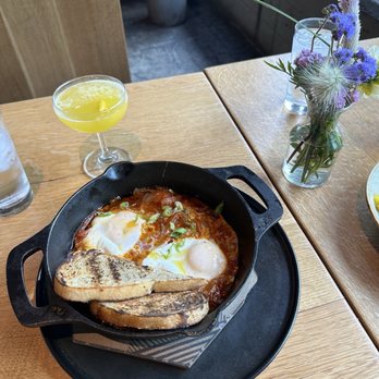 BRADDOCK PUBLIC HOUSE - Updated December 2025 - 98 Photos & 33 Reviews ...