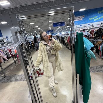 2ND AVE - Updated October 2025 - 10 Photos - 1071 Whitehorse ...