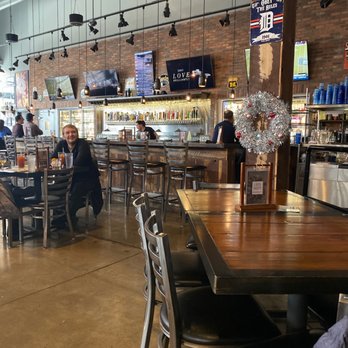 BEERHEAD BAR & EATERY - Updated November 2024 - 210 Photos & 110 ...