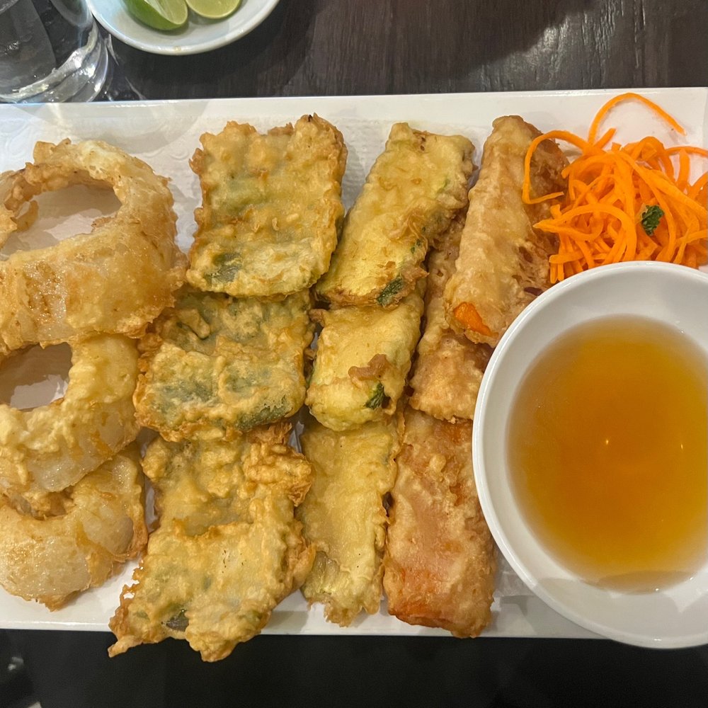 KINSUI - Updated June 2024 - 10 Reviews - Av. Paseo Triunfo de la ...