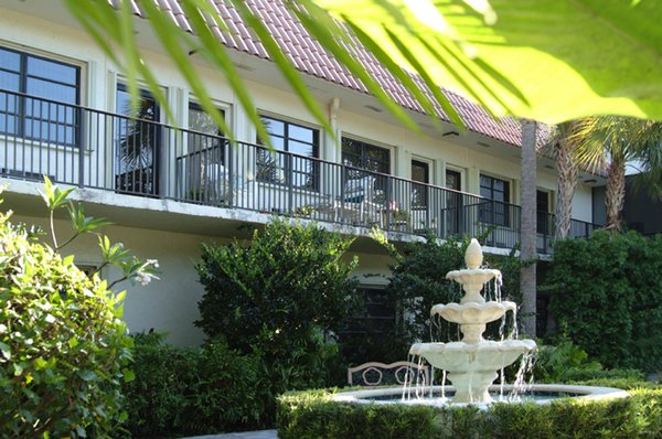 COVENANT LIVING - Updated December 2025 - 52 Photos & 16 Reviews - 9215 ...