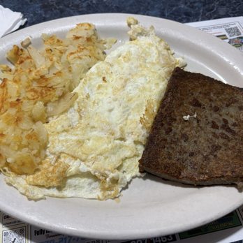 TRIPLETS FAMILY RESTAURANT - Updated June 2025 - 135 Photos & 155 ...