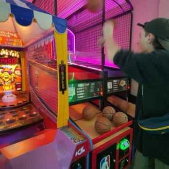 AVALON CINEMA - ELECTRIC CASTLES WUNDERLAND - Updated July 2025 - 113 ...