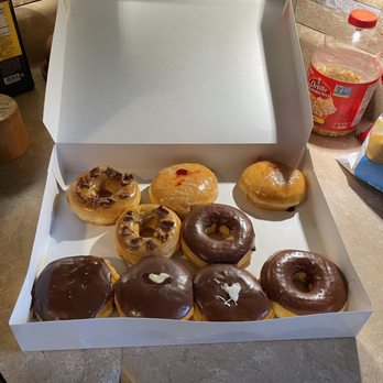 K DONUTS - Updated December 2025 - 26 Photos - 110 W King St, Kings ...