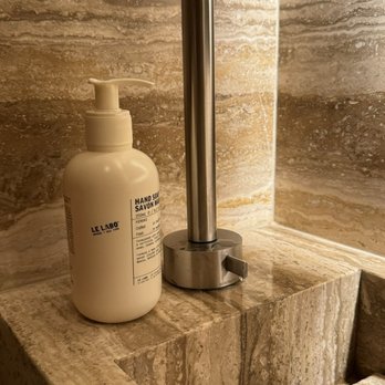 THE DINING ROOM AT RH GUESTHOUSE NEW YORK - Updated January 2025 - 206 ...