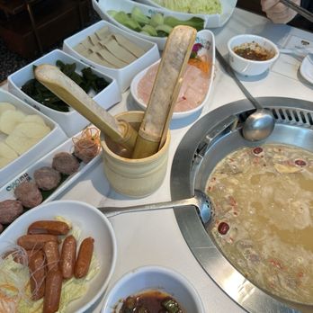 QIAO LIN HOTPOT - CHICAGO DOWNTOWN - Updated August 2025 - 293 Photos ...