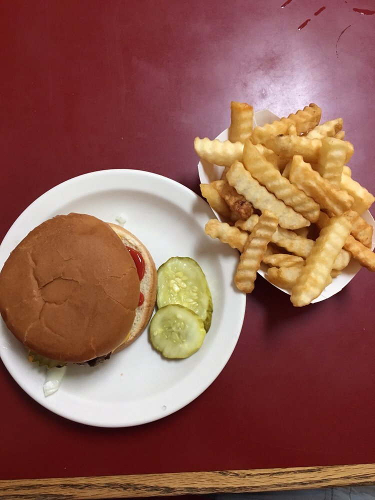 LEON’S BURGER EXPRESS - 23 Photos & 25 Reviews - 407 N Main St, Mount ...
