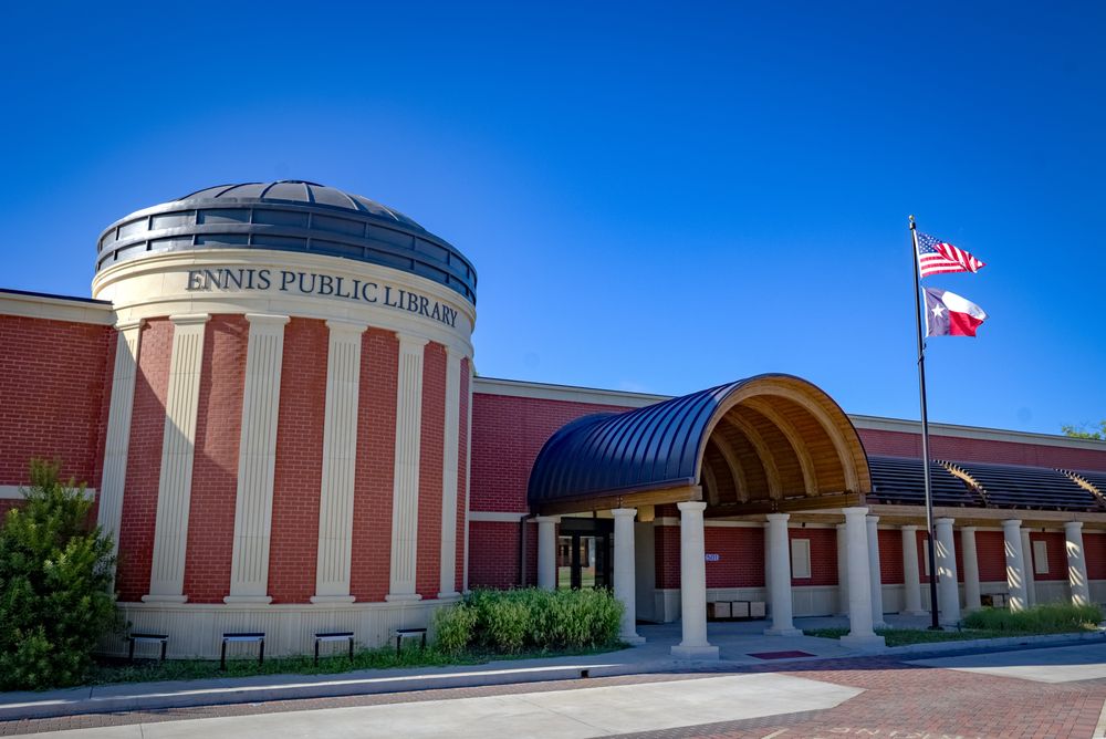 ENNIS PUBLIC LIBRARY - Updated October 2025 - 12 Photos - 501 W Ennis ...