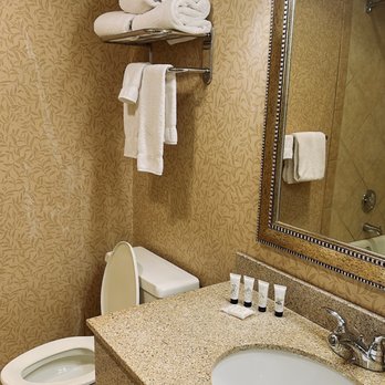 RED LION HOTEL WENATCHEE - Updated August 2025 - 169 Photos & 152 ...