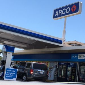ARCO - Updated November 2024 - 10 Photos & 17 Reviews - 13511 Euclid ...