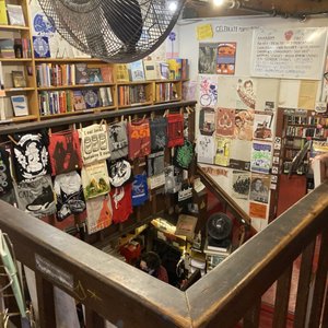 LEFT BANK BOOKS COLLECTIVE - 94 Photos & 99 Reviews - 92 Pike St ...