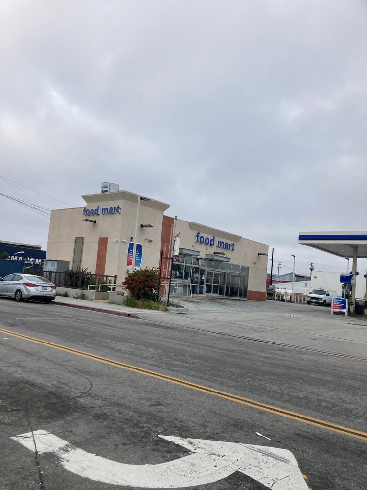 ARCO - Updated December 2025 - 1410 Pacific Coast Hwy, Long Beach ...