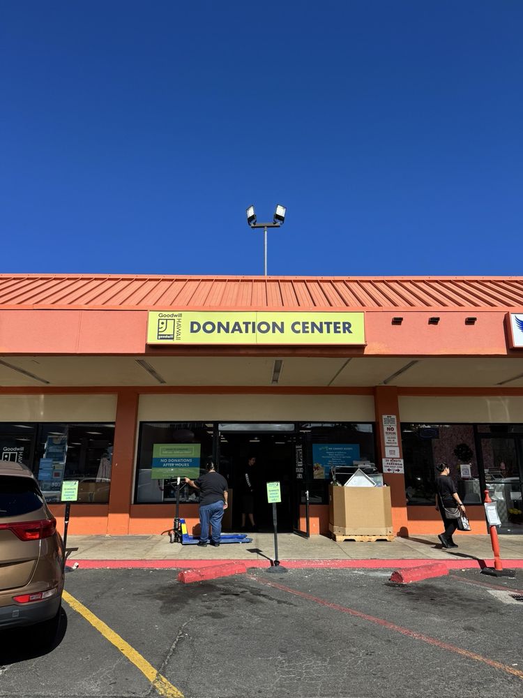 GOODWILL HAWAII - Updated December 2025 - 16 Photos & 20 Reviews - 45 ...