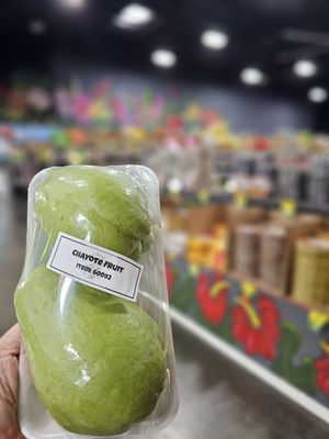 ISLAND GREEN MART - Updated January 2026 - 950 Photos & 77 Reviews ...