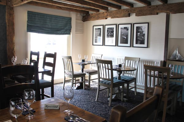 THE SLOOP - Updated July 2025 - 12 Photos - 5 Commercial Road, Poole ...