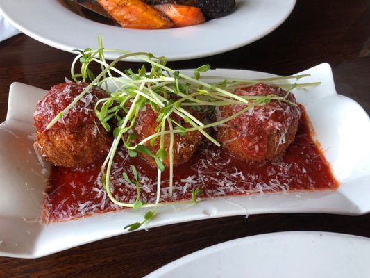 THE EATERY BY FARRIER PUB - Updated December 2025 - 10 Photos - 4799 ...