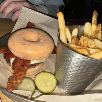 FULL TILT TAVERN - Updated January 2025 - 145 Photos & 79 Reviews ...