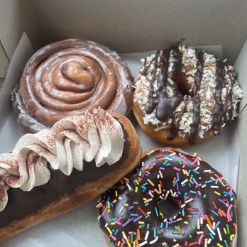 DONUT RUN - Updated May 2024 - 322 Photos & 196 Reviews - 6904 4th St ...