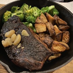 CAST IRON CHEF CHOP HOUSE & OYSTER BAR - Updated August 2025 - 829 ...