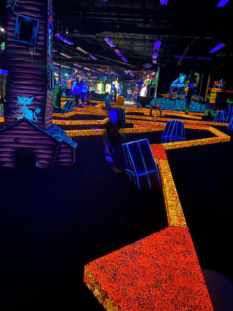 MONSTER MINI GOLF - Updated July 2024 - 79 Photos & 75 Reviews - 1969 E ...