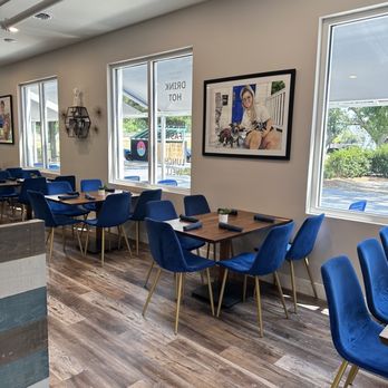 BLUE DOG BISTRO - Updated September 2025 - 101 Photos & 55 Reviews ...