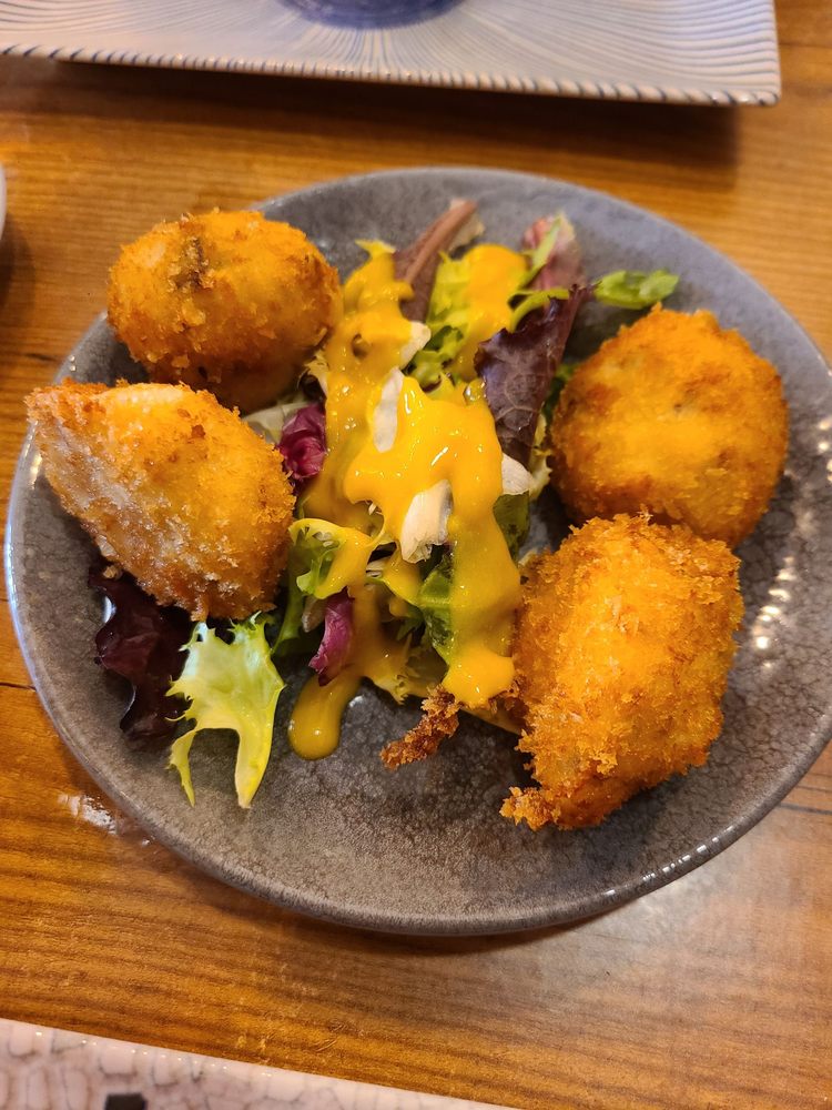 TABERNA 4 TAPAS - Updated April 2024 - Pl. de Prta Cerrada 3, Madrid ...