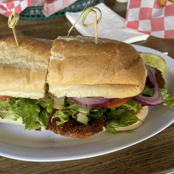 THE WELL & GRILL - Updated December 2025 - 58 Photos & 47 Reviews - 879 ...