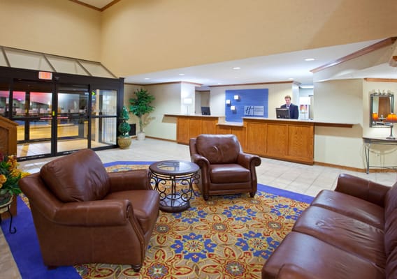 HOLIDAY INN EXPRESS & SUITES BRIGHTON DOWNTOWN - Updated January 2026 ...