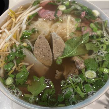 HO’S KITCHEN - Updated January 2026 - 54 Photos & 46 Reviews - 2005 ...