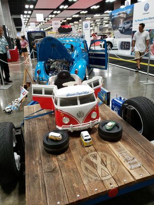 FIRST HAWAIIAN INTERNATIONAL AUTO SHOW - 563 Photos & 32 Reviews - 1801 ...