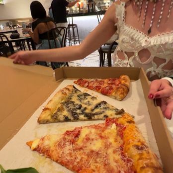 MIAMI SLICE - Updated July 2024 - 123 Photos & 70 Reviews - 2777 S Las ...