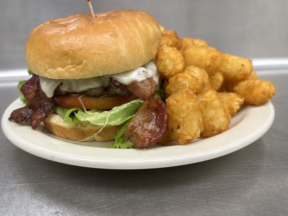 HOOLIGANS PUB & EATERY - Updated December 2025 - 55 Photos & 74 Reviews ...