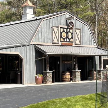 THREE HAMMERS WINERY - 190 Photos & 72 Reviews - 877 Welcome Lake Rd, Hawley, Pennsylvania ...
