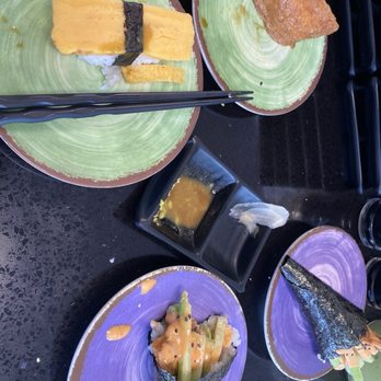YI SUSHI - Updated May 2024 - 66 Photos & 42 Reviews - 910 NE Tenney Rd ...