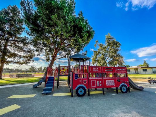 KOCH PARK - Updated August 2025 - 24 Photos - 2210 N Valencia Ave ...