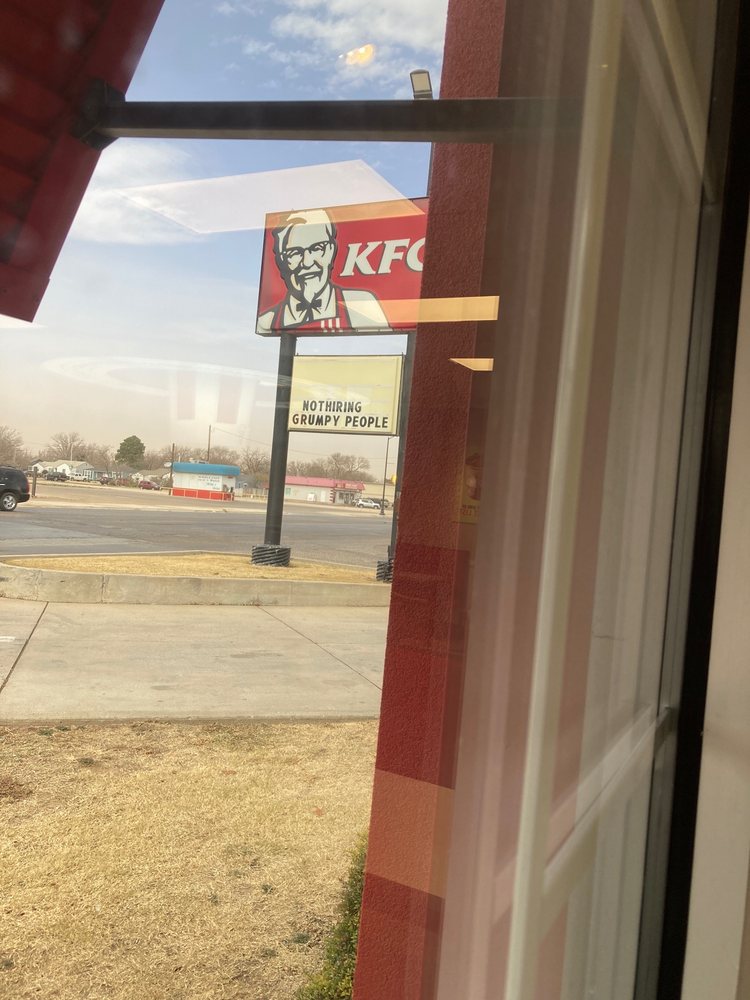 KFC - Updated December 2025 - 19 Reviews - 215 University Ave, Lubbock ...